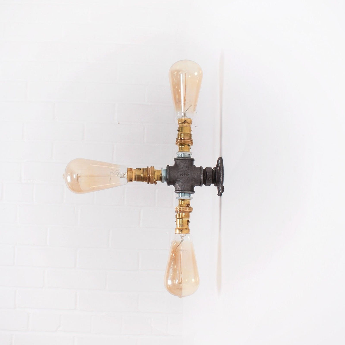 Buck – Mayflower Lighting & Furniture